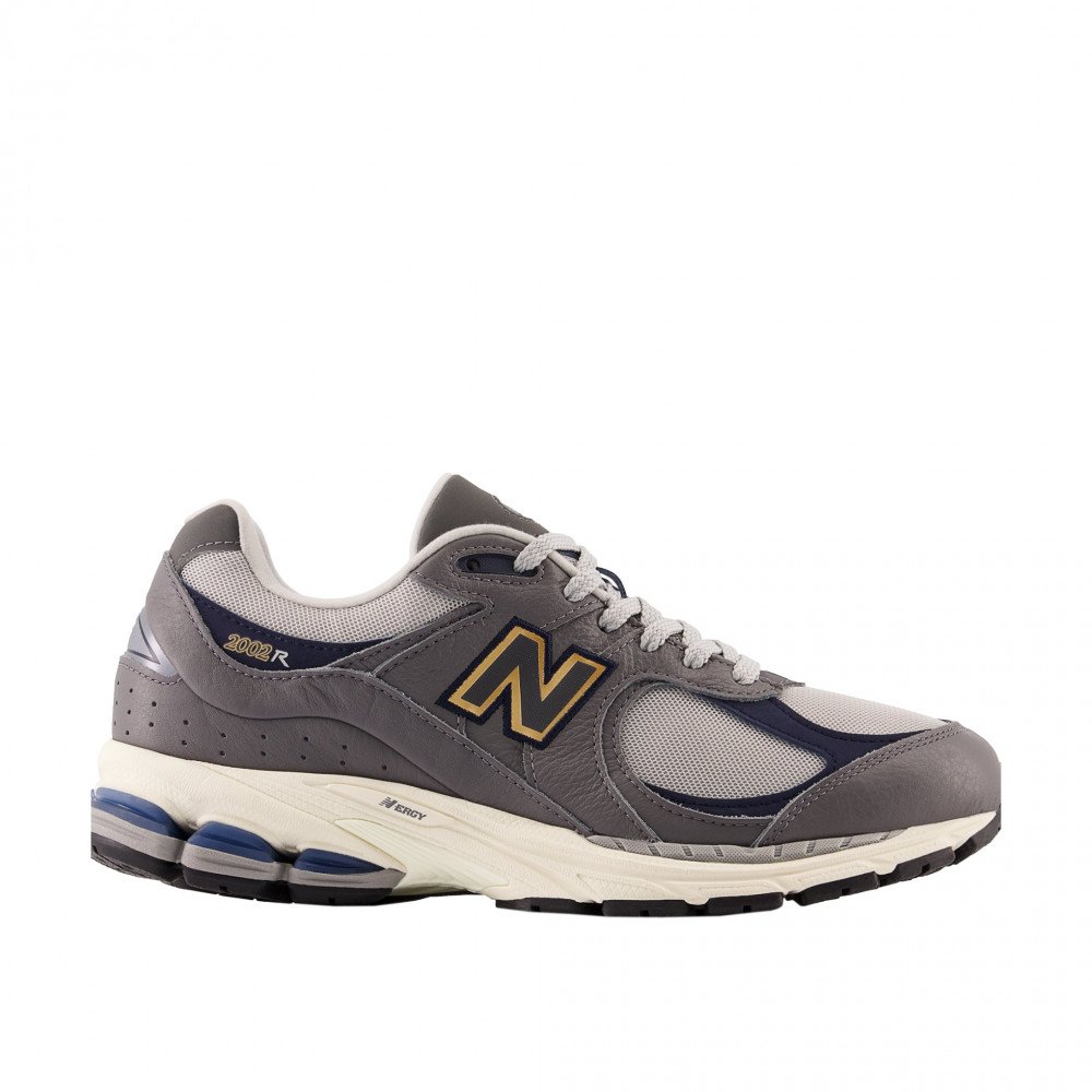 New Balance 2002 / beige / M2002-RHP | sneakshero